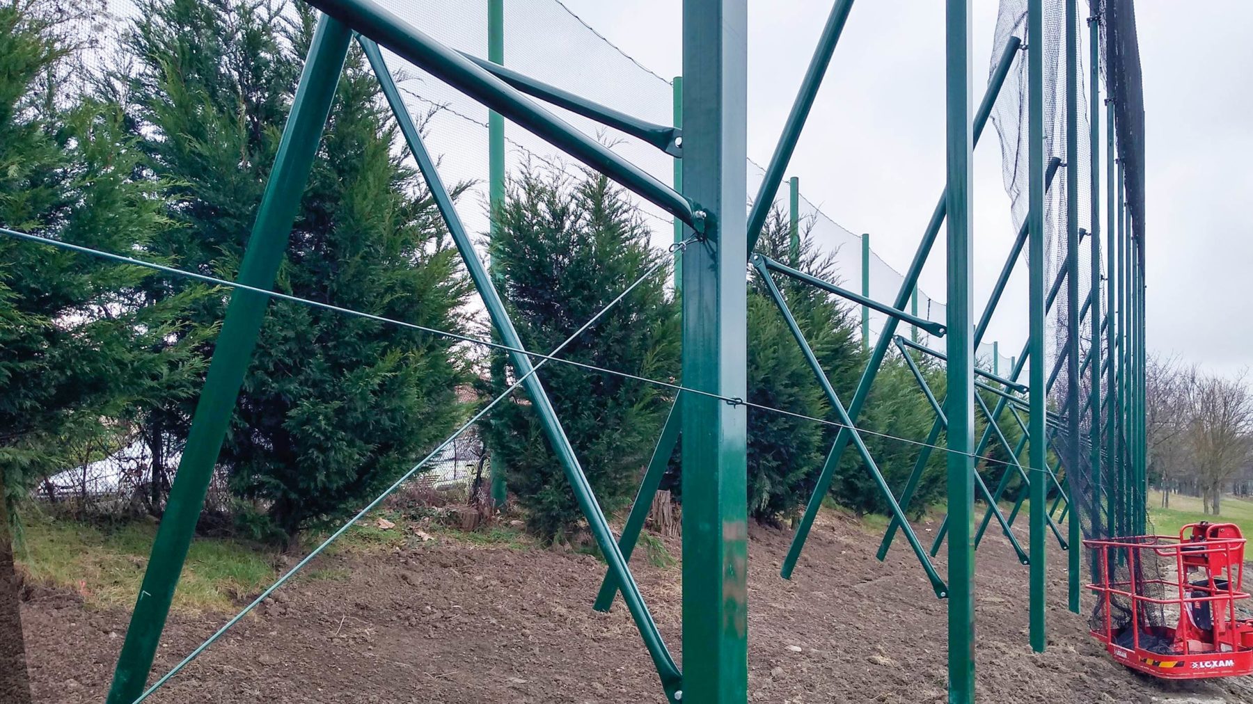 Saint Etienne's golf ball stop with net : a fence by Metalu Plast